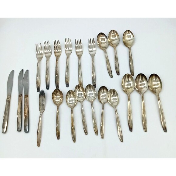 Dining | Vintage 1957 Supreme Silver Plate 22 Pc Concept Flatware Set ...
